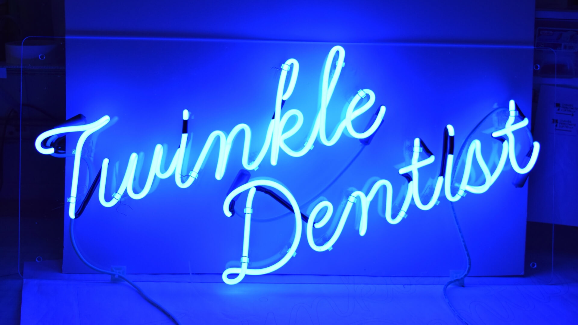 Neon Signs - Custom Neon makers and Installers